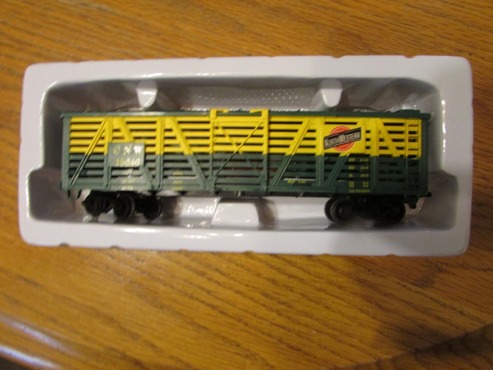 Life-Like Trains CNW Stock Car HO Scale | eBay