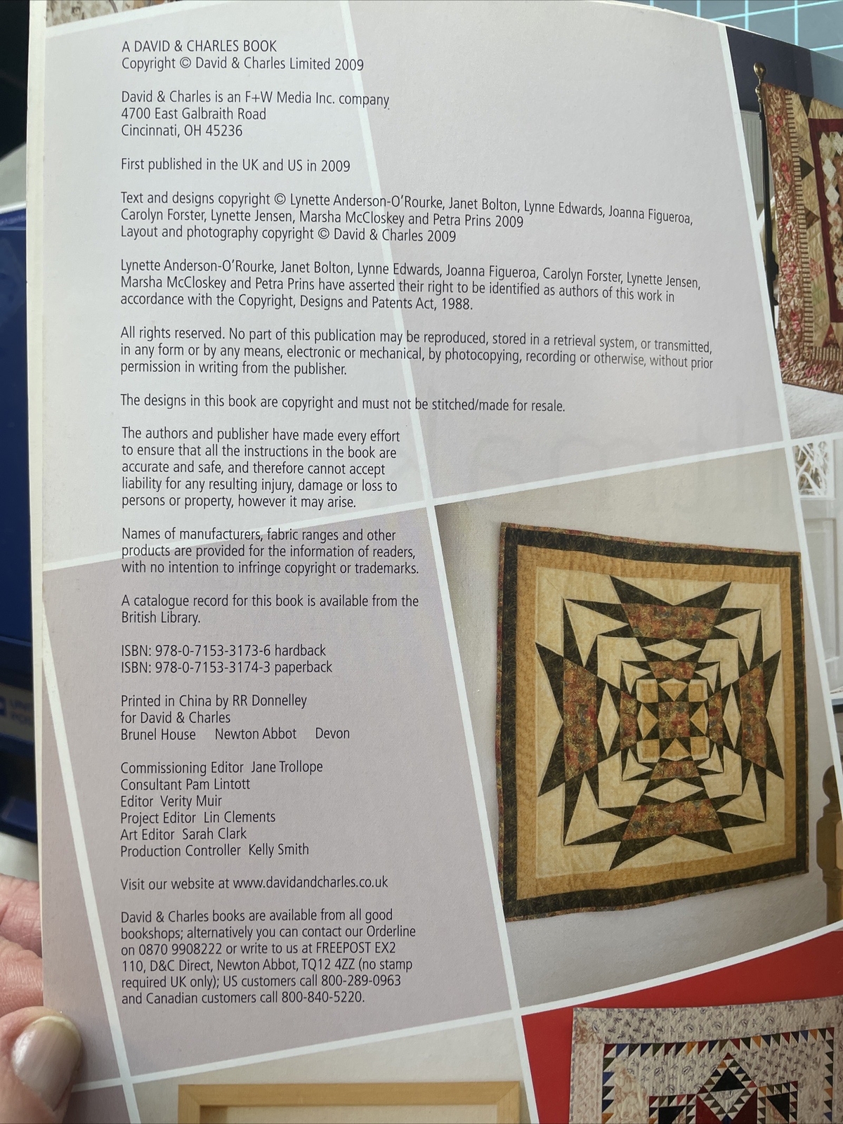 The Quiltmakers by Various Contributors Pattern Book Lynette Anderson ...