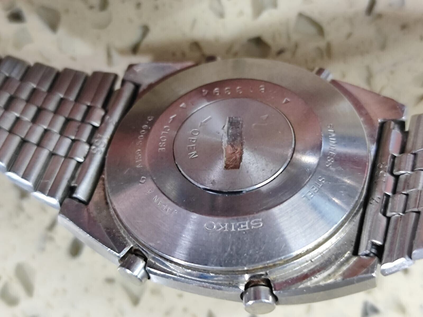 Seiko A159-5009 G Vintage Digital Quartz Alarm Chronograph Circut work ...