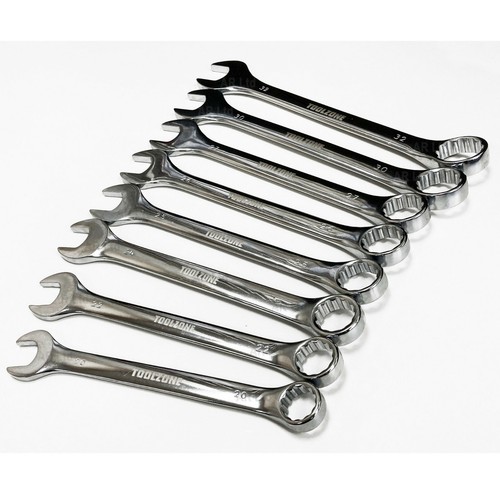 8 Combination Metric Jumbo Spanners 20 - 32mm. 8 Large CRV Spanners one ...