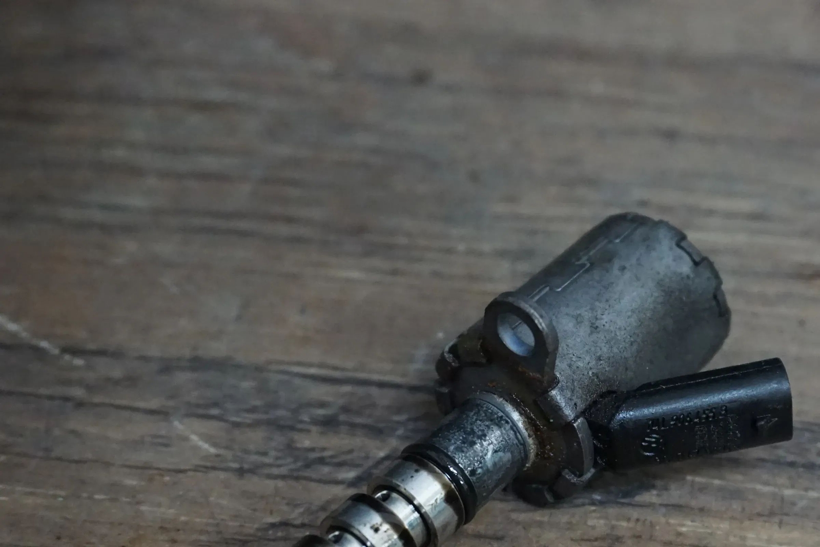 2017 VW Volkswagen Golf Mk7 Cuna GTD 04L906455B Oil Pump Pressure Valve ...