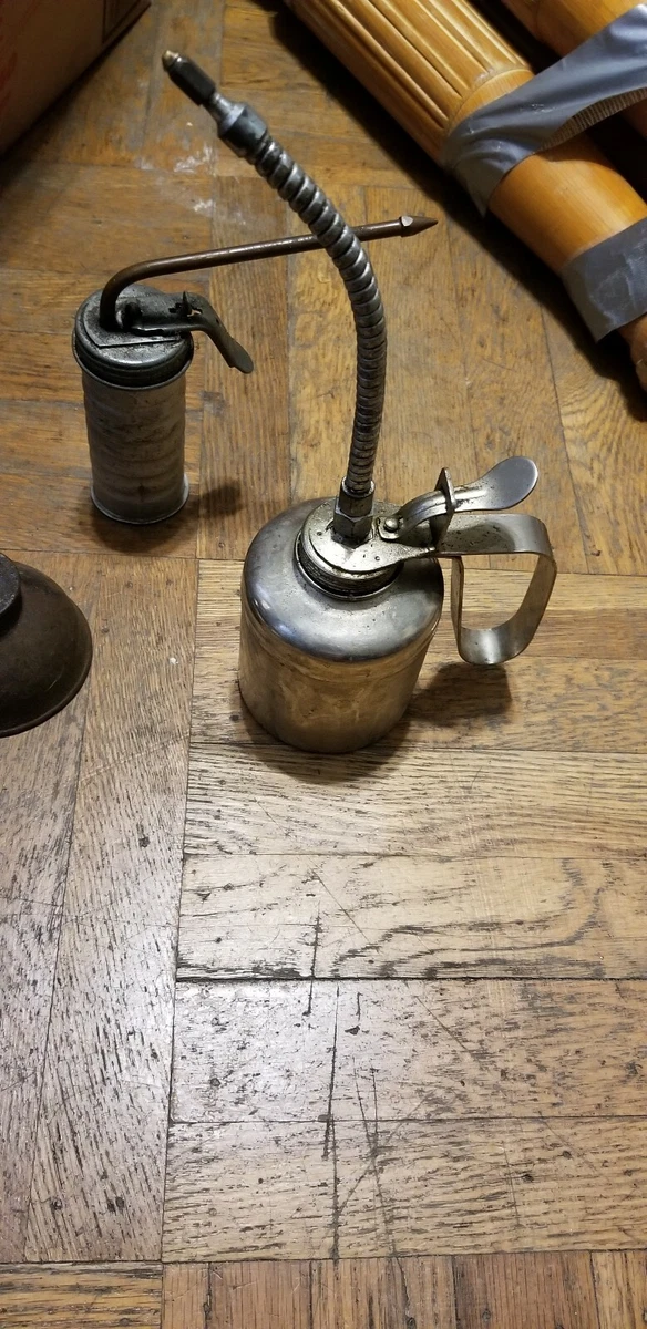 Antique Oiler Cans