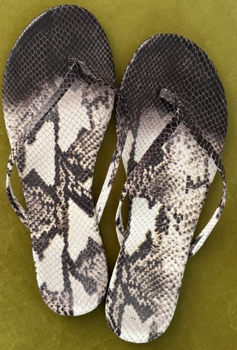 TKEES Black Gray White Snake Print Thong Sandals Flip Flops Women 11 ...