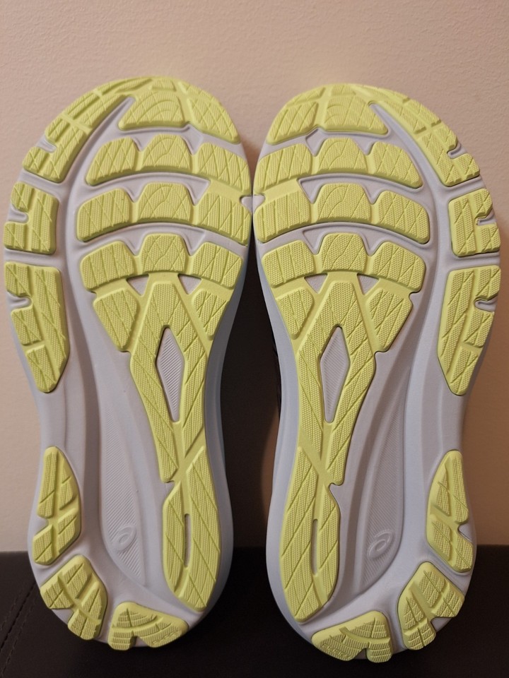 Mismatch Sizes Asics Mens GT 2000 13 Running Shoes Sneakers Size 10 And ...