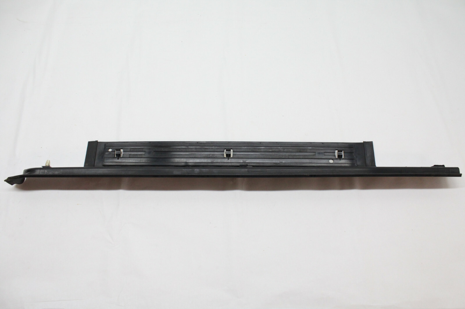 2006-2009 MERCEDES R350 W251 OEM Left Rear Back Door Sill Scuff Plate ...