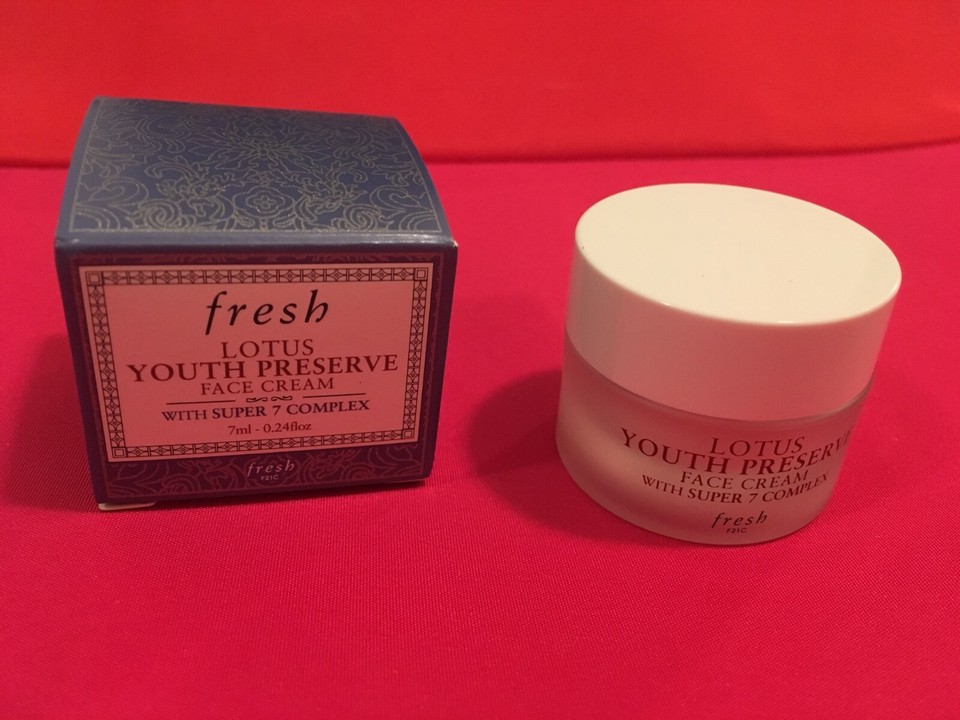 NEW Fresh LOTUS YOUTH PRESERVE Face Cream Deluxe Sample TRAVEL SIZE 0. ...