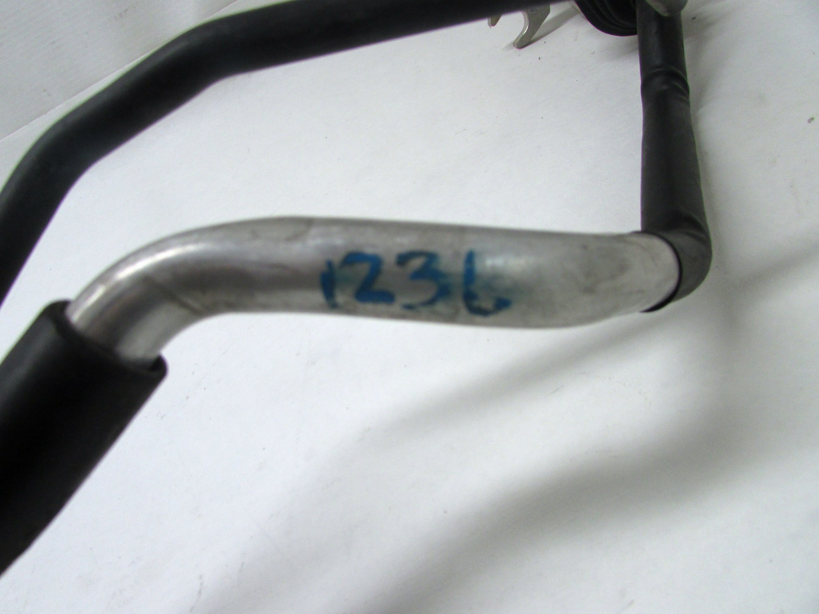 02 VW PASSAT GLS AC LINES TUBE HOSE FIREWALL TO CONDENSER TO DRYER OEM ...