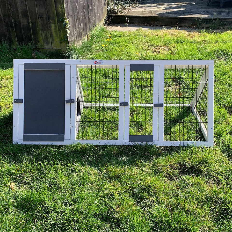 Bunny Business Apex Run with Enclosure Rabbit / Guinea Run Hutch, 4ft ...