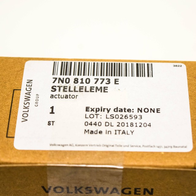 Volkswagen Sharan 7n Fuel Filler Flap Motor 7N0810773E Genuine for sale ...