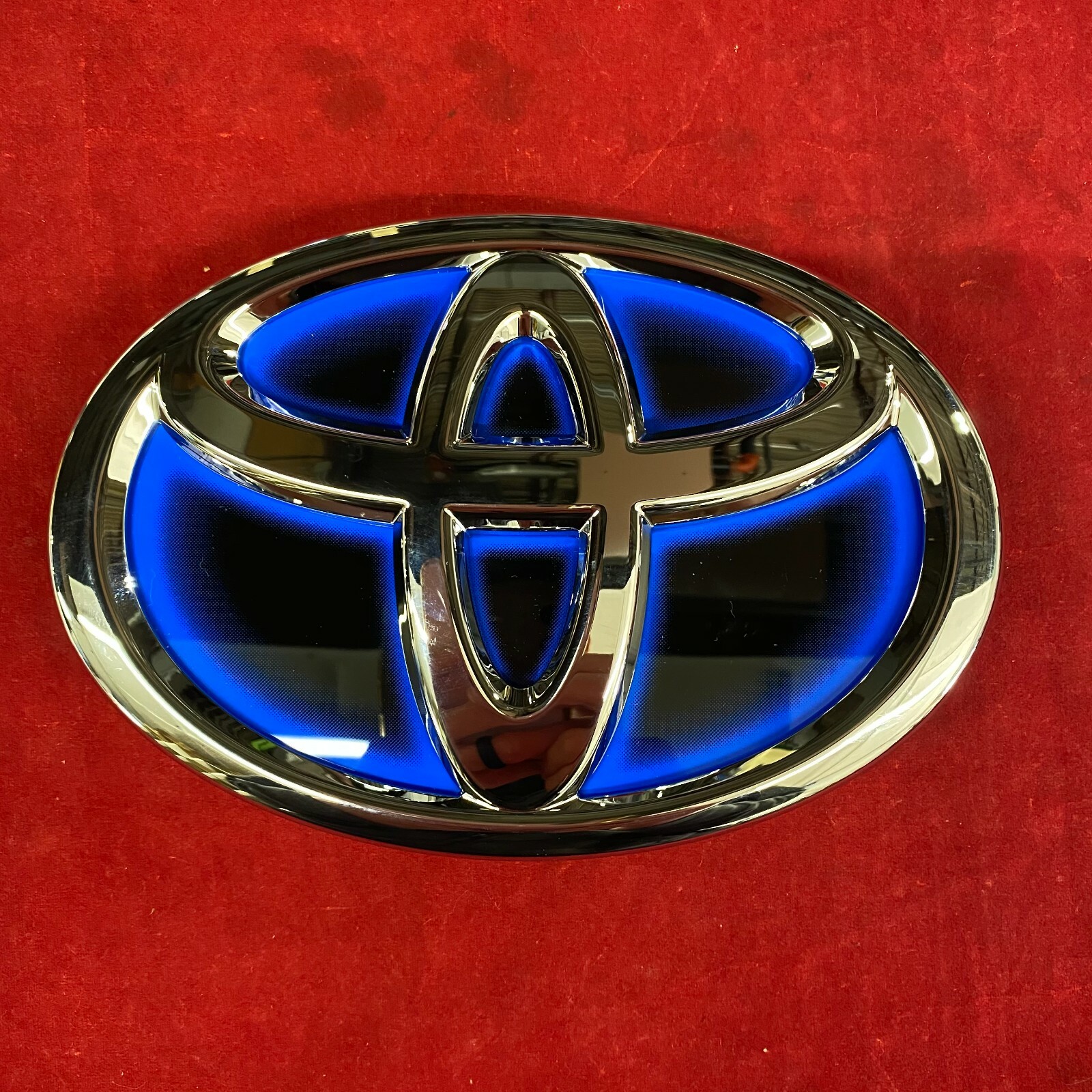 New OEM Toyota Front Grille Radiator Logo Emblem 75310-47060 MADE IN ...