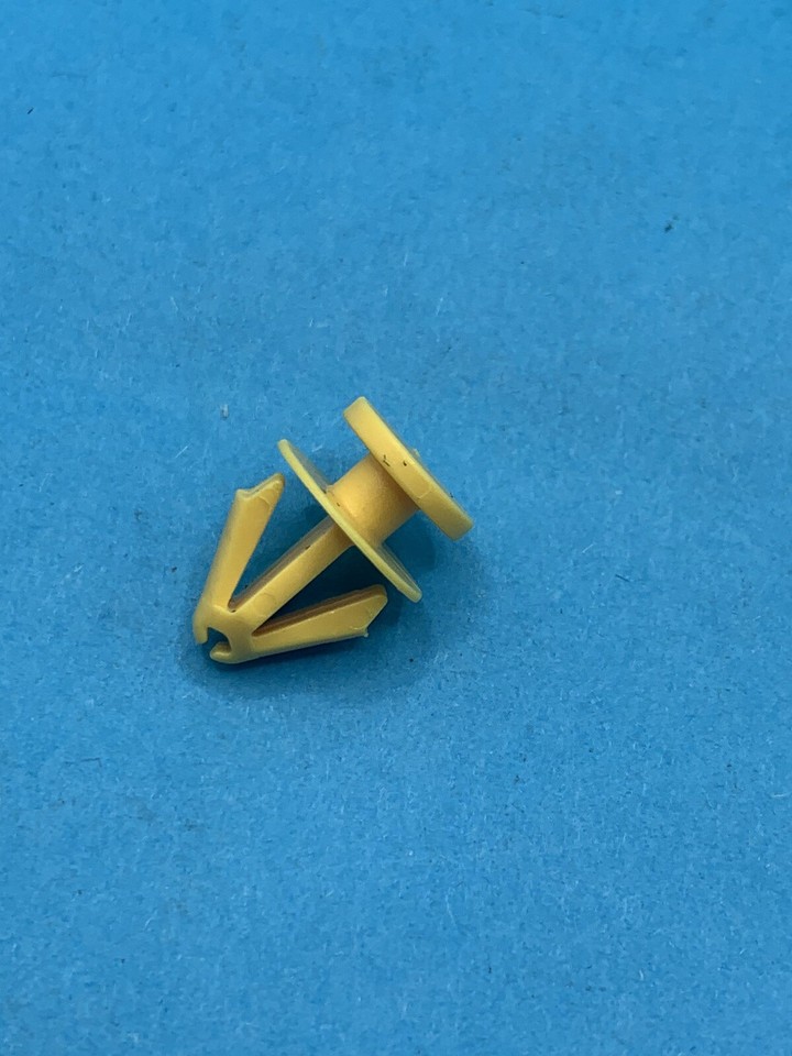 (Pack of 6) Rear Wheel Opening Spat Clip Molding Retainer For RAM 1500 ...