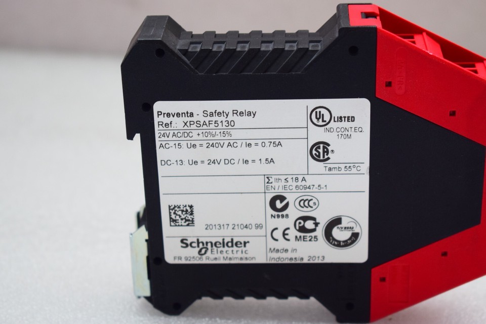 SCHNEIDER ELECTRIC XPSAF5130 SAFETY RELAY MODULE FOR EMERGENCY STOP XPS ...