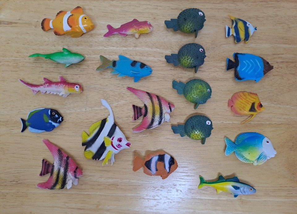 Vintage 1990s PVC Rubber Tropical Fish Bundle 19 Small Tropical Figures ...