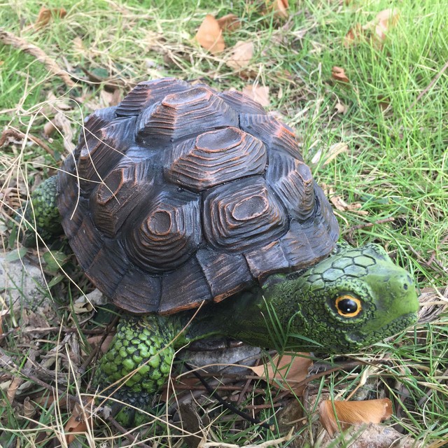 Resin Outdoor Yard Decoration Sculptural Tortoise Garden Turtle Statues ...