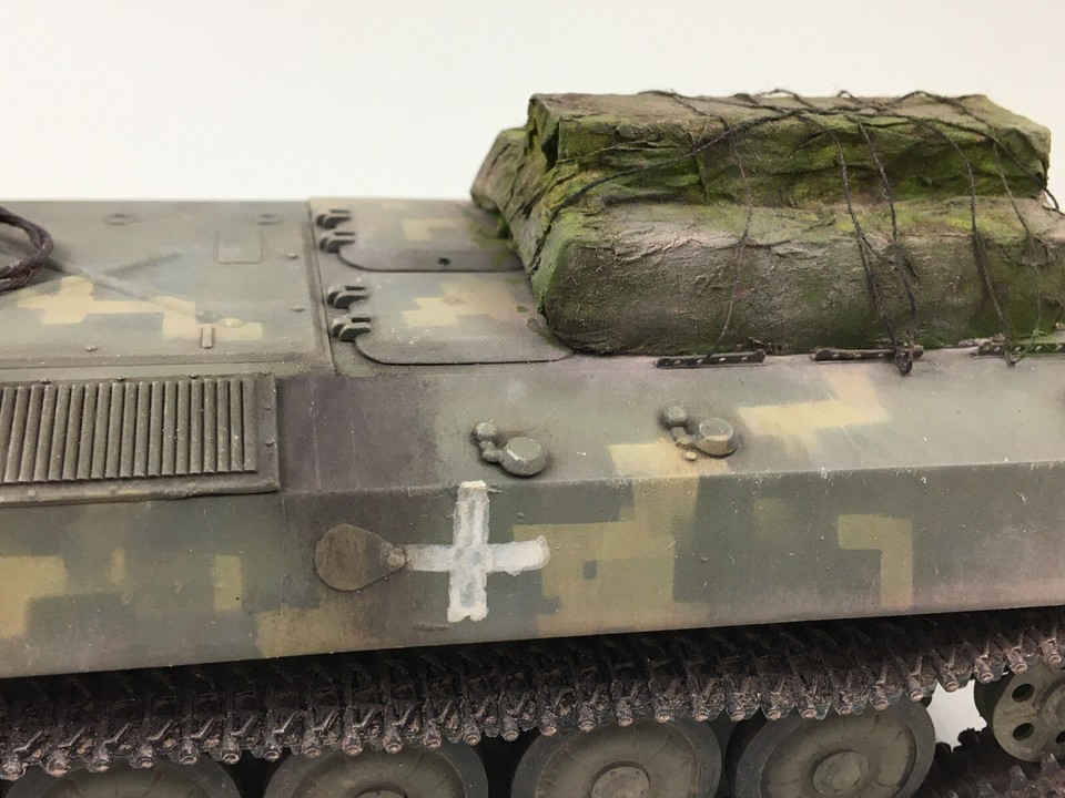 Built 1/35 Scale Tank MT-LB Ukrainian Army SKIF, Tank Model, Russo ...
