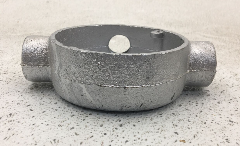 SEHT-75 APPLETON METAL 3 HUB ROUND JUNCTION UNILET WITH 3/4 INCH HUBS ...