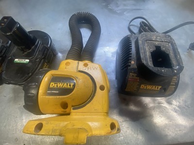 Used DeWalt DW919 18V Cordless Flexible Work Light, Three Batteries ...