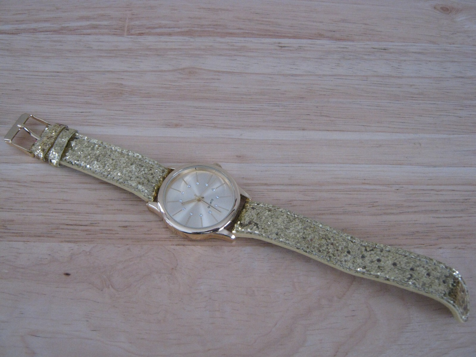 Avon Signature Collection Ladies' Watch Gold Glitter Sparkle Strap | eBay