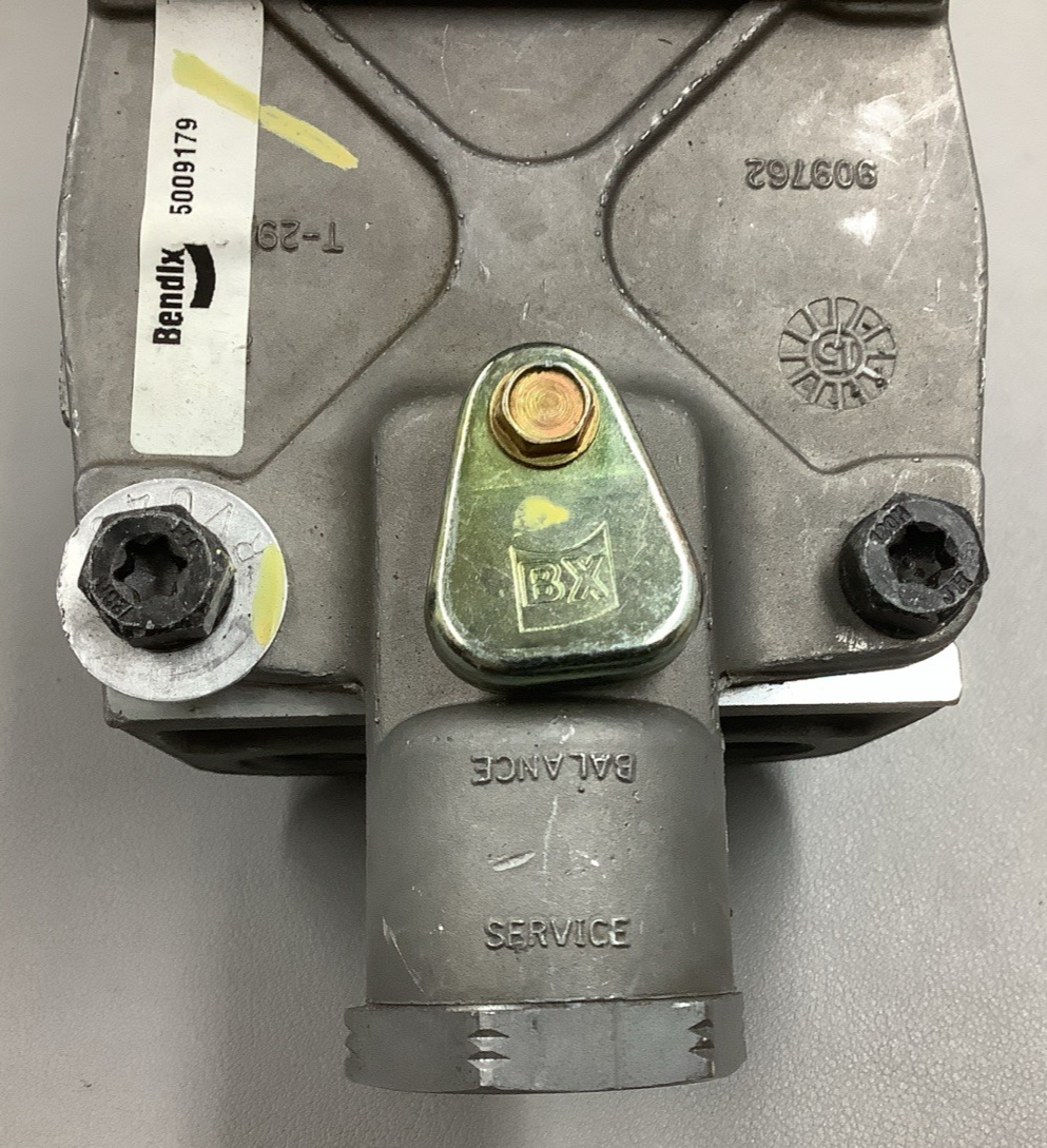 Bendix Air Brake R-12 Relay Valve 909828 for sale online | eBay