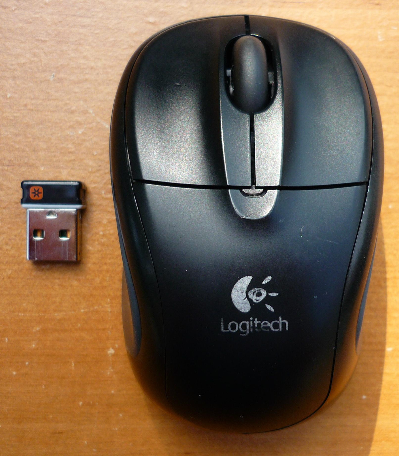 Logitech M305 Wireless Optical Mouse w/ Unifying Receiver Black - VG ...