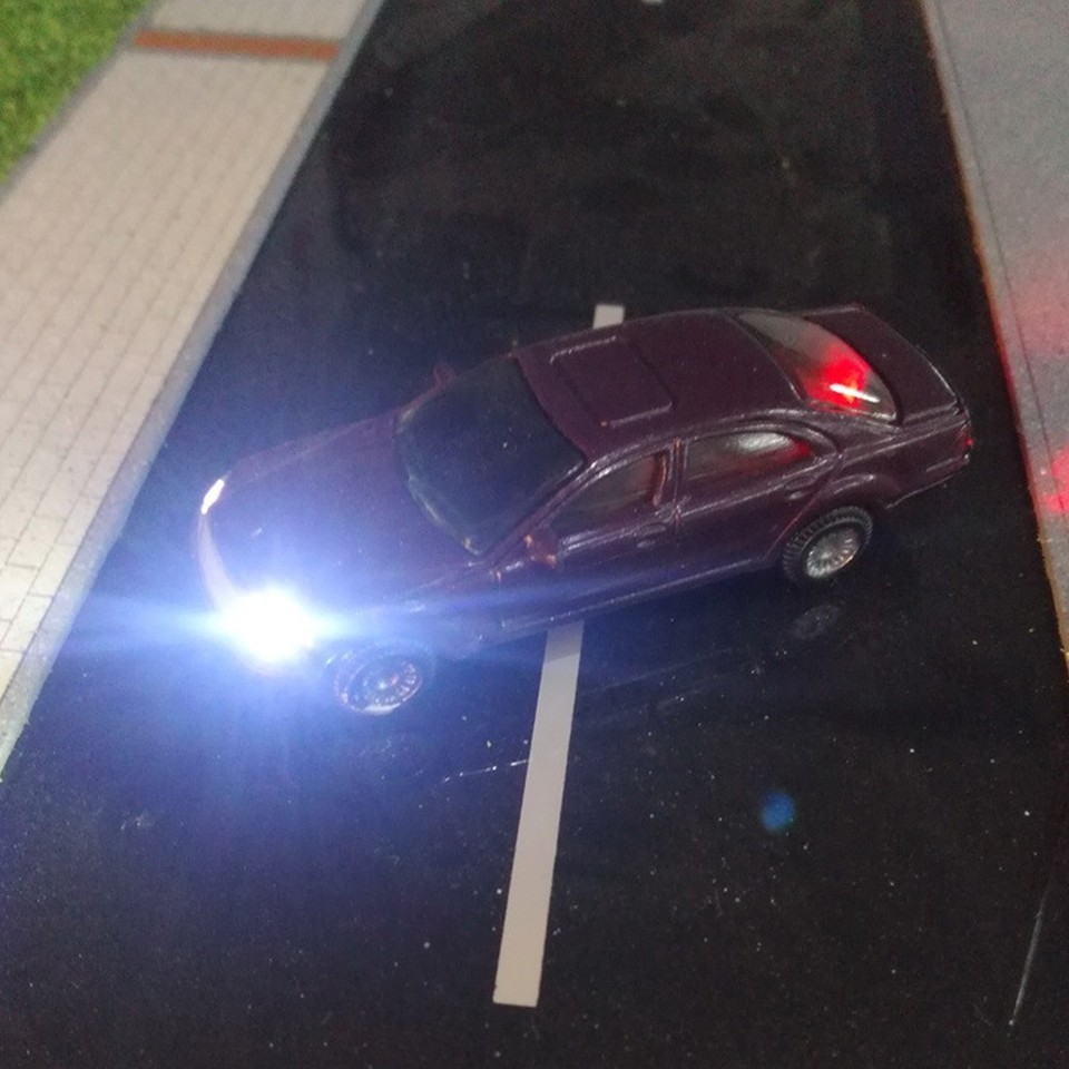 Practical Model Car Sandtable Car 20mA Can Light Up Layout Model N ...