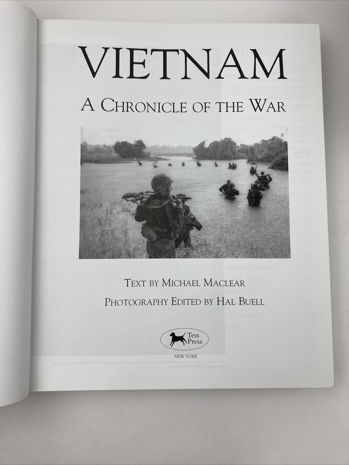 Vietnam+a+Complete+Chronicle+of+The+War+Michael+Maclear+Hal+Buell+2000 ...