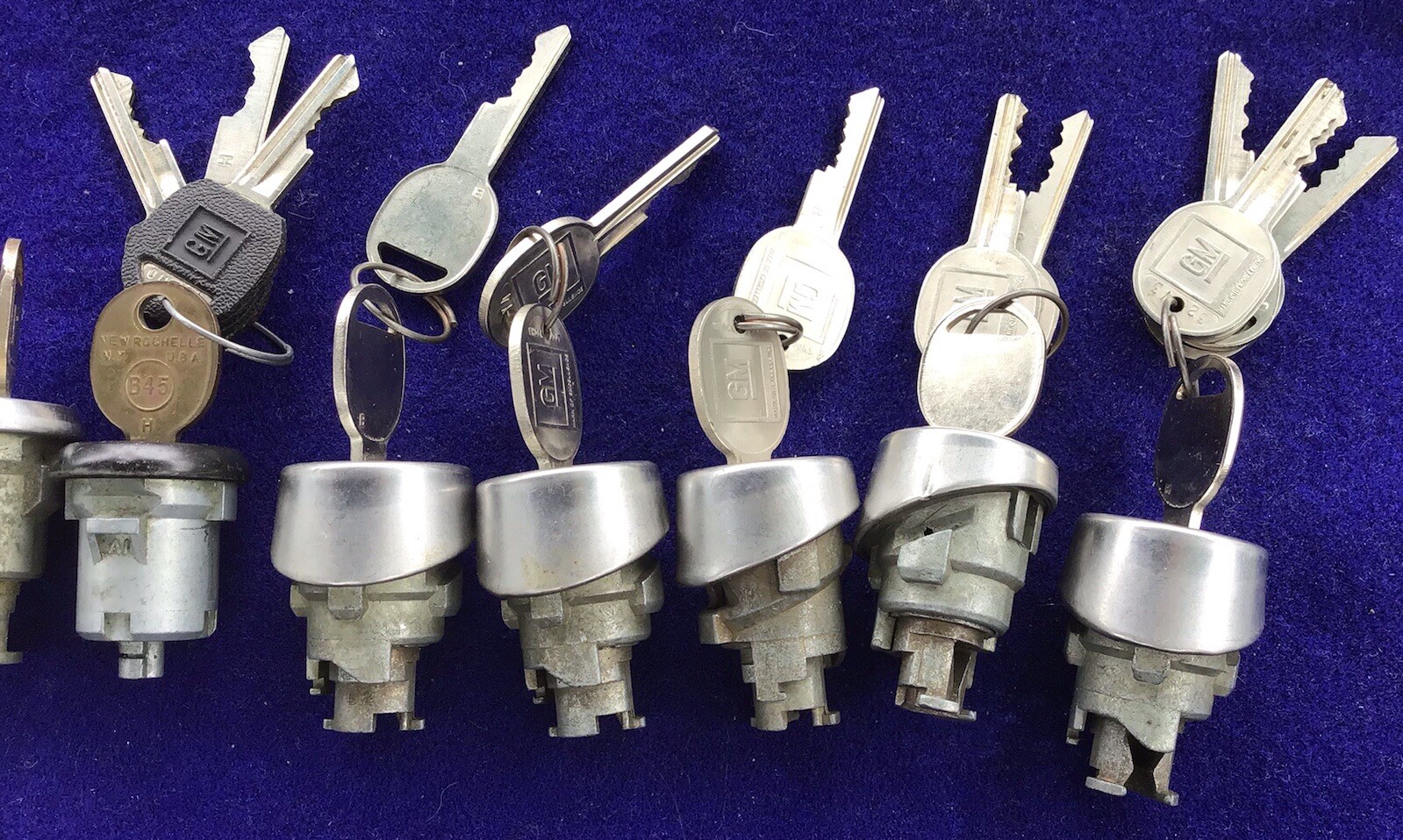 VINTAGE GM car locks with keys…sale trunk locks 2 used 5 new | eBay