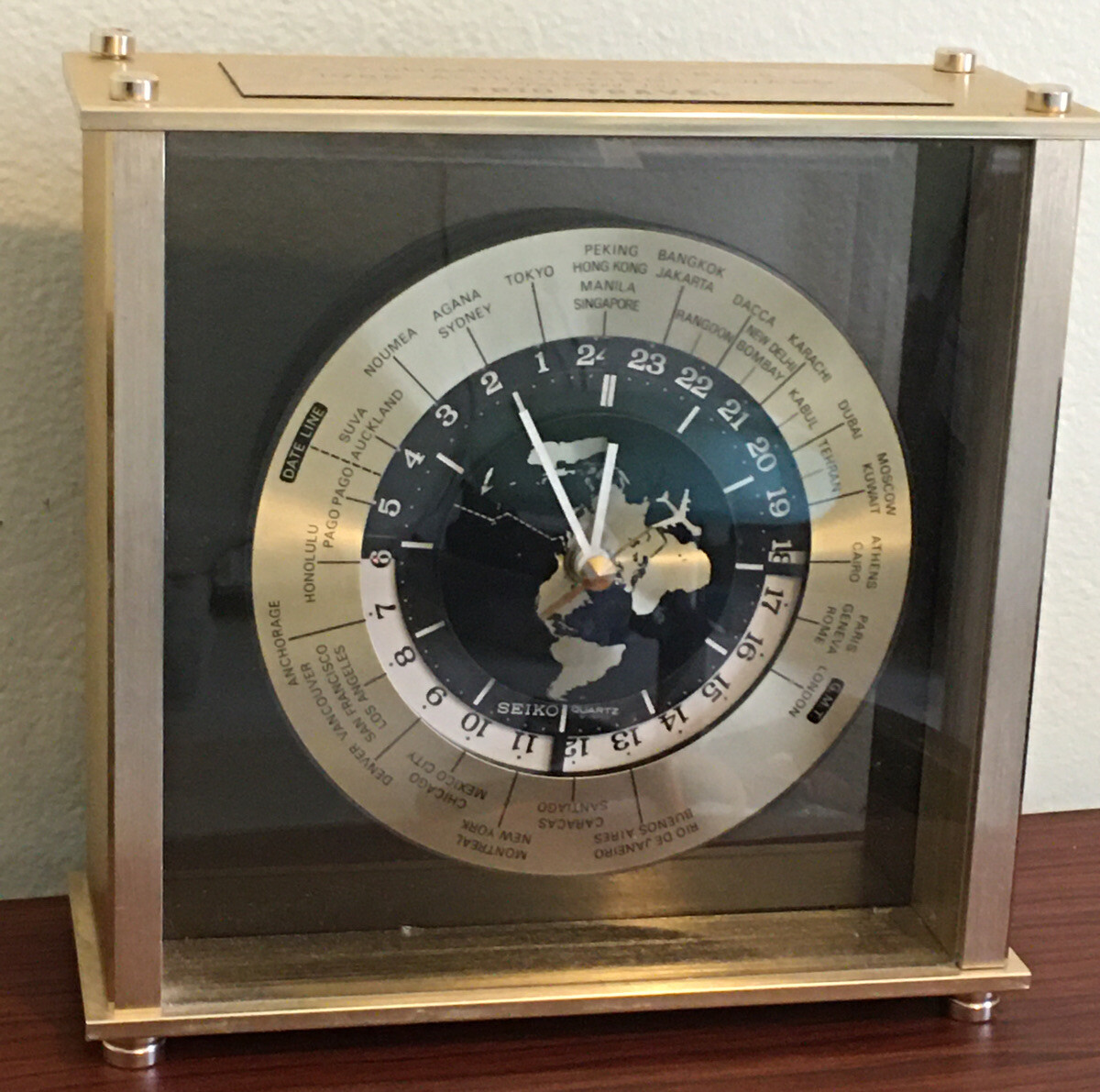 VINTAGE SEIKO QUARTZ WORLD TIME ZONE CLOCK WITH AIRPLANE SECOND HAND ...