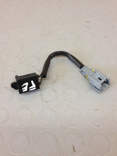 PEUGEOT 207 (2008) 1.4 Essence 70KW 3P Interrupteur Lumière Embrayage ...