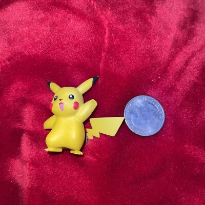 Waving PIKACHU TOMY 2016 Pokemon Action. Nintendo/Pokemon. Used ...
