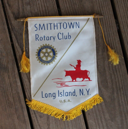 GRAPHIC NEAR MINT ~Vintage SMITHTOWN ROTARY CLUB Long Island NY Silk ...