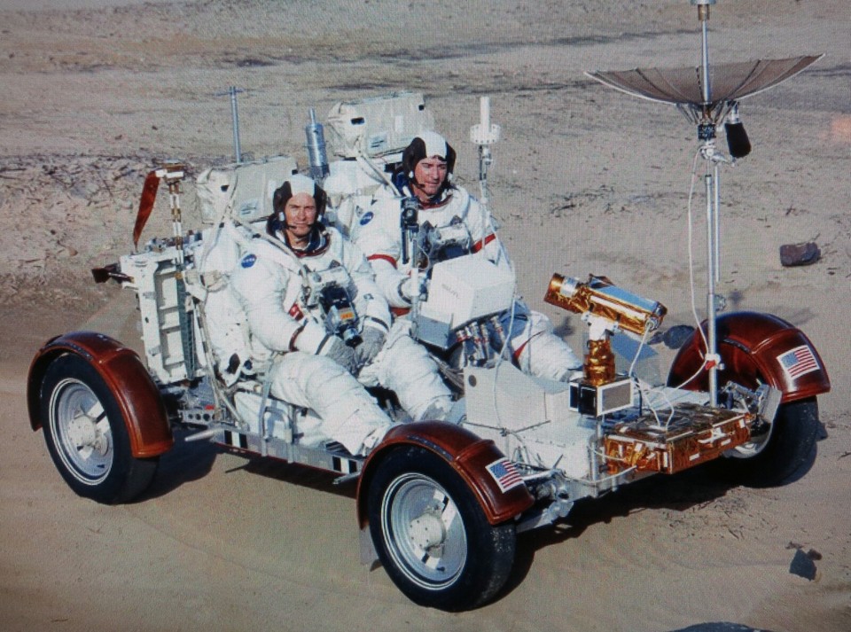 Authentic APOLLO NASA SPACE USED PARTS - ENGINEERS ESTATE - LUNAR ROVER ...