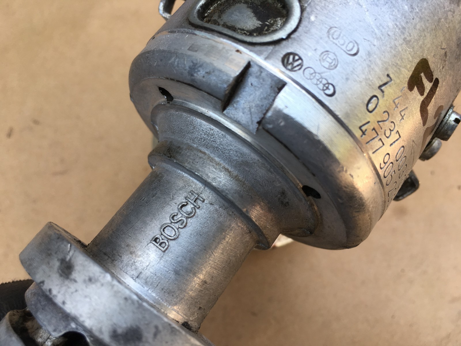 Porsche 924 Ignition Distributor BOSCH Z44 0 237 003 018 FL#2 | eBay