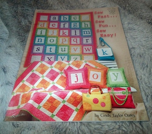 TAYLOR MADE DESIGNS PATTERN BOOKLET ~ SEW FAST SEW FUN SEW EASY ~ CINDY ...