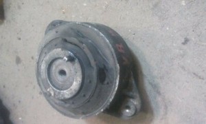 Mercedes-Benz W124 300 E 4 Matic Engine Bearing Front Right 1242400717 ...