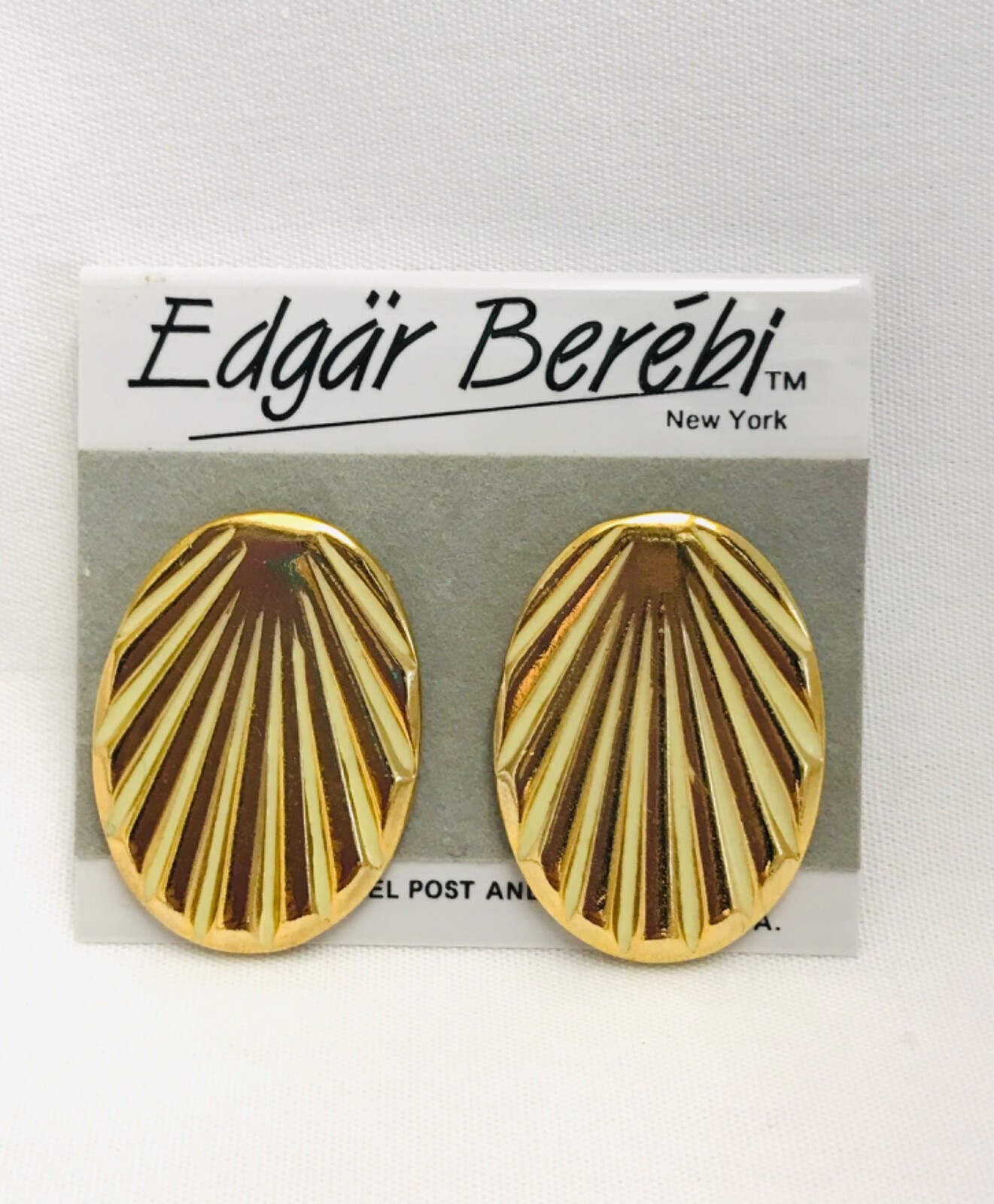Vintage Edgar Berebi Oval Shell Earrings Gold Tone Cream Enamel Costume ...
