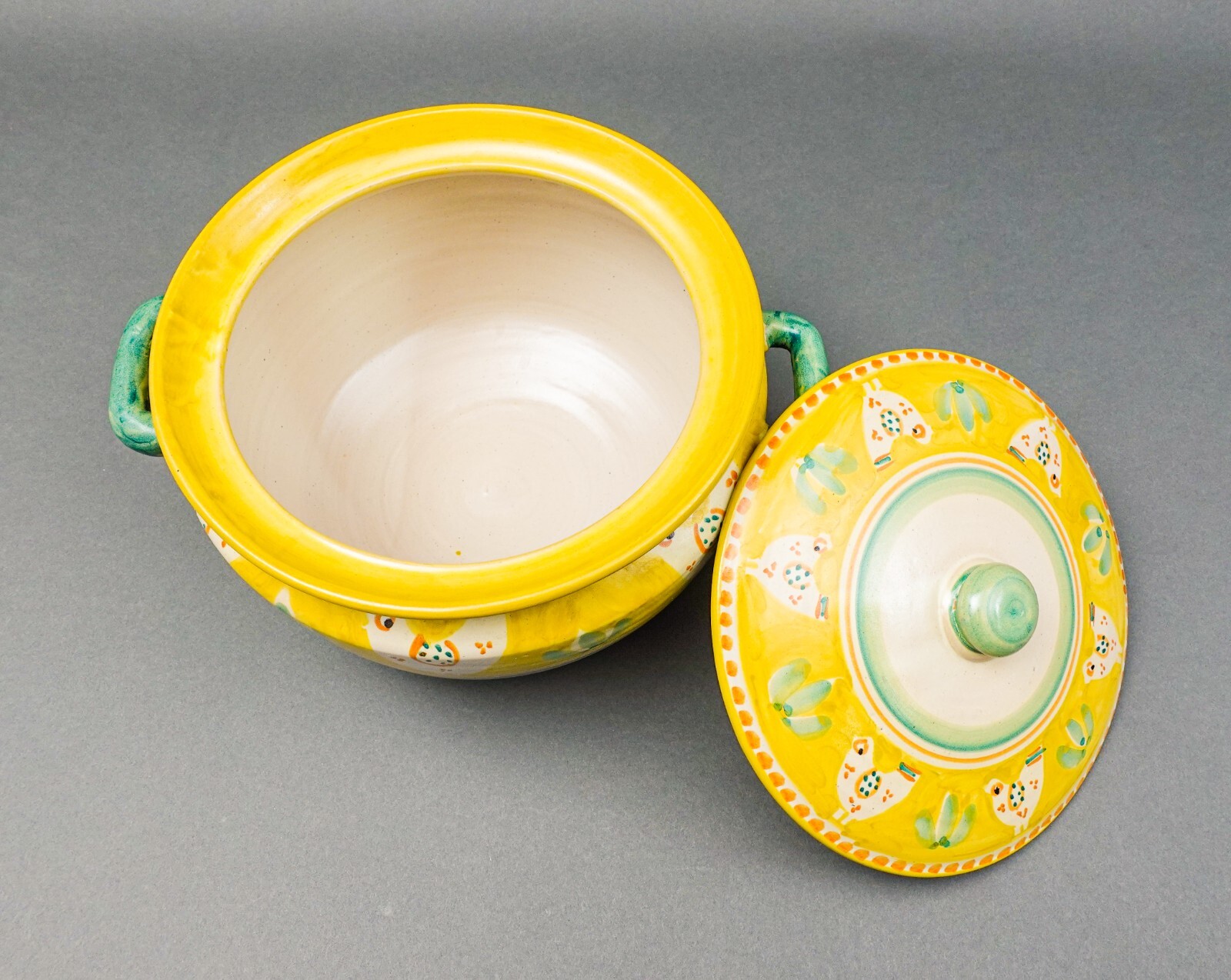 Solimene Vietri Camillo Positano Yellow Chicken Covered Soup Vegetable ...