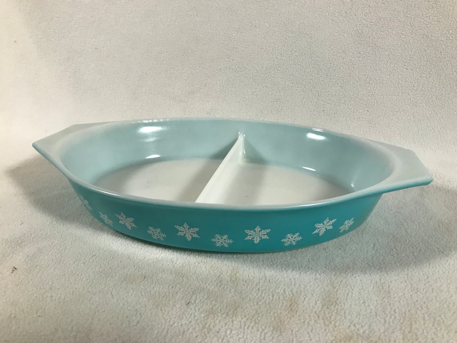Pyrex - Vintage Turquoise Blue Snowflake Divided Casserole Dish | eBay