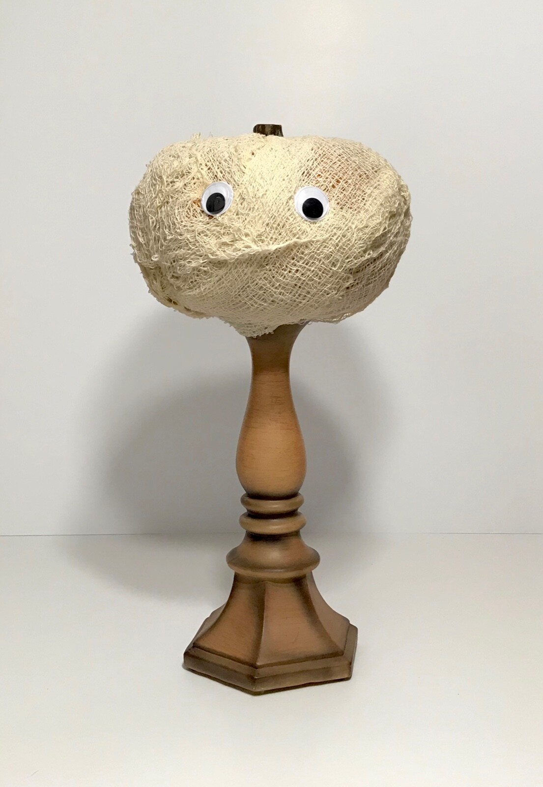 MUMMY HEAD PUMPKIN TALL CANDLESTICK HALLOWEEN PARTY DECORATION ...