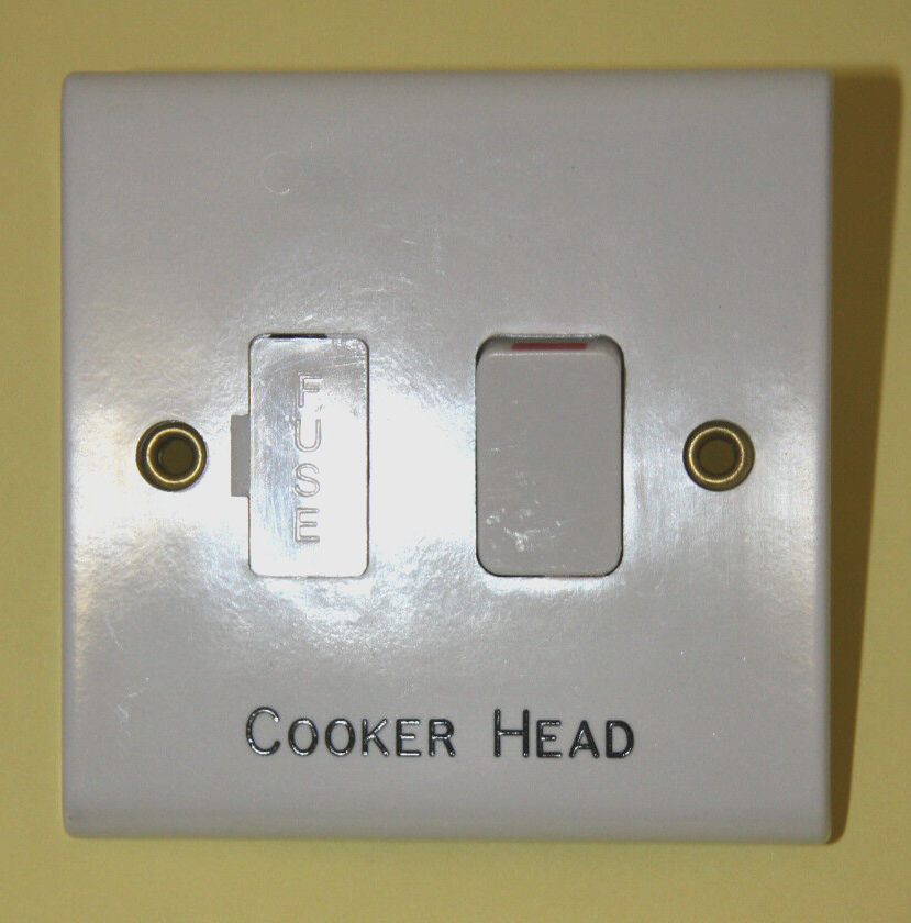 Deta Slimline - S1370 CH - 13a Engraved Switched Fused Spur "Cooker ...