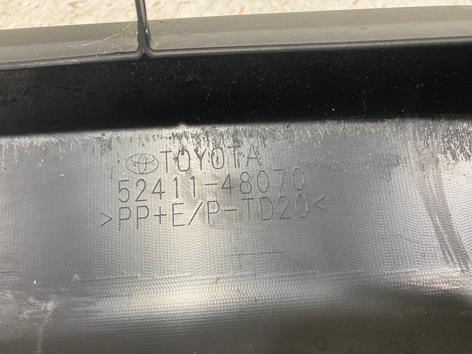 OEM 2021-2022 Toyota Venza Front Lower Bumper 52411-48070 | eBay