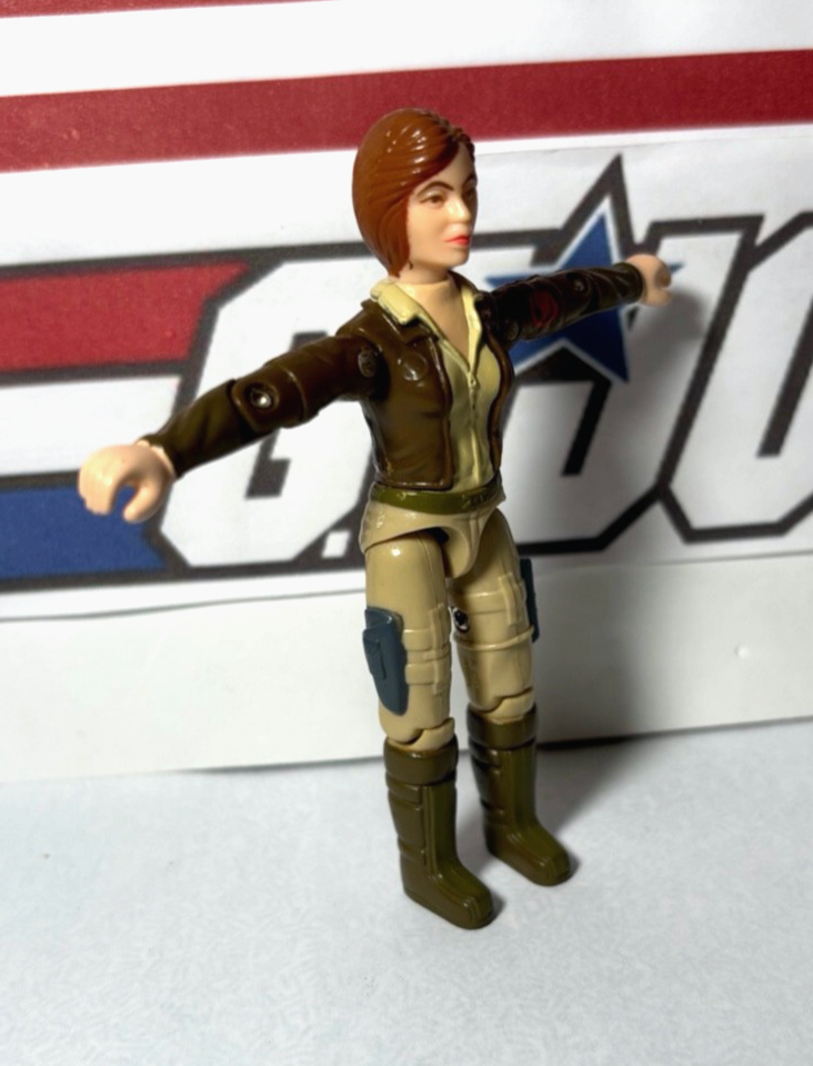 GI Joe WOLVERINE Tank 1983 COMPLETE w/Cover Girl VINTAGE Vehicle Tow ...