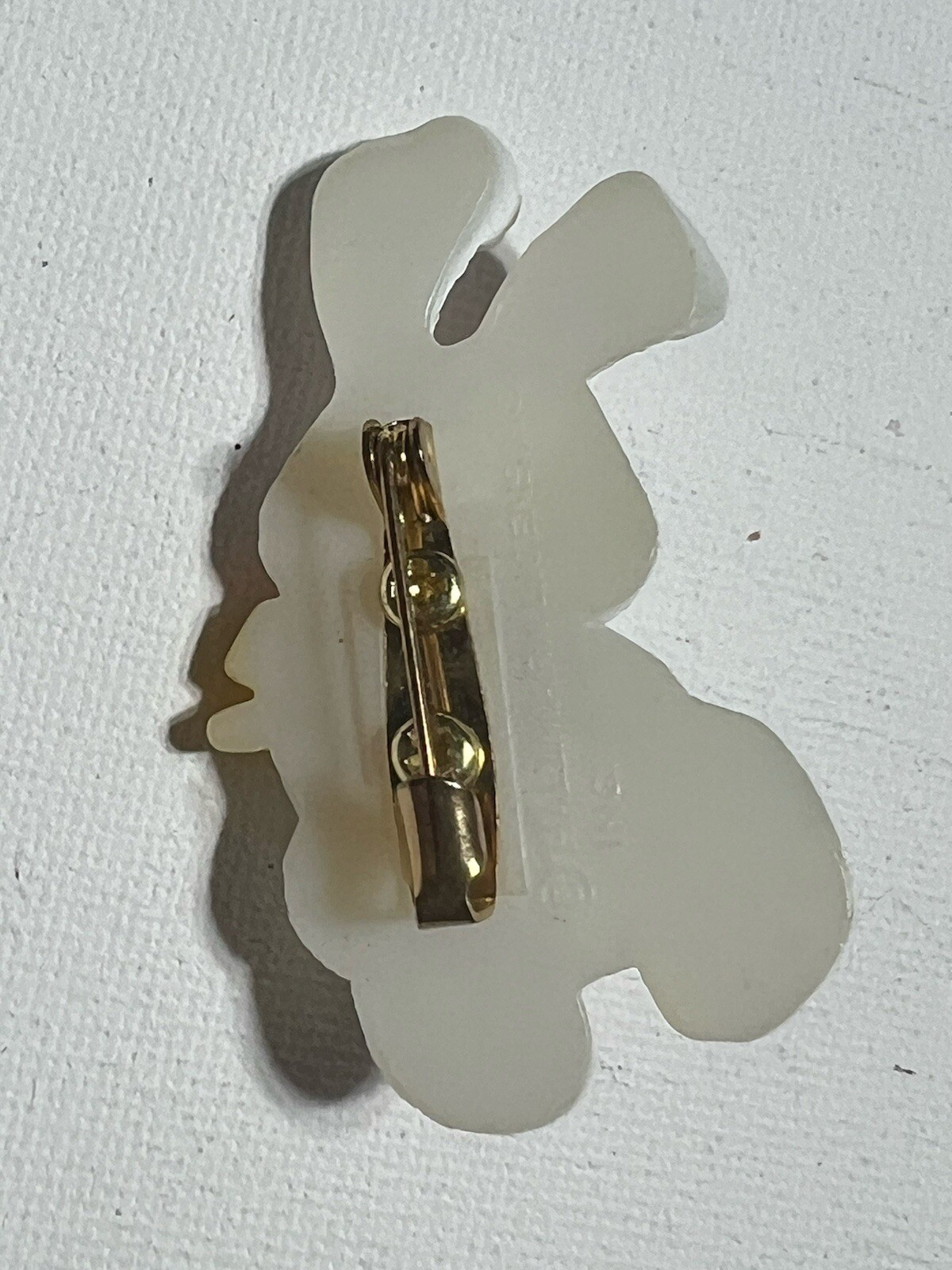 Vintage Easter Bunny rabbit plastic Pin Brooch Costum… - Gem