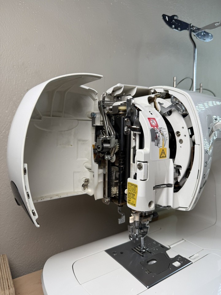 Singer Sewing Embroidery Machine Quantum XL-6000 | eBay