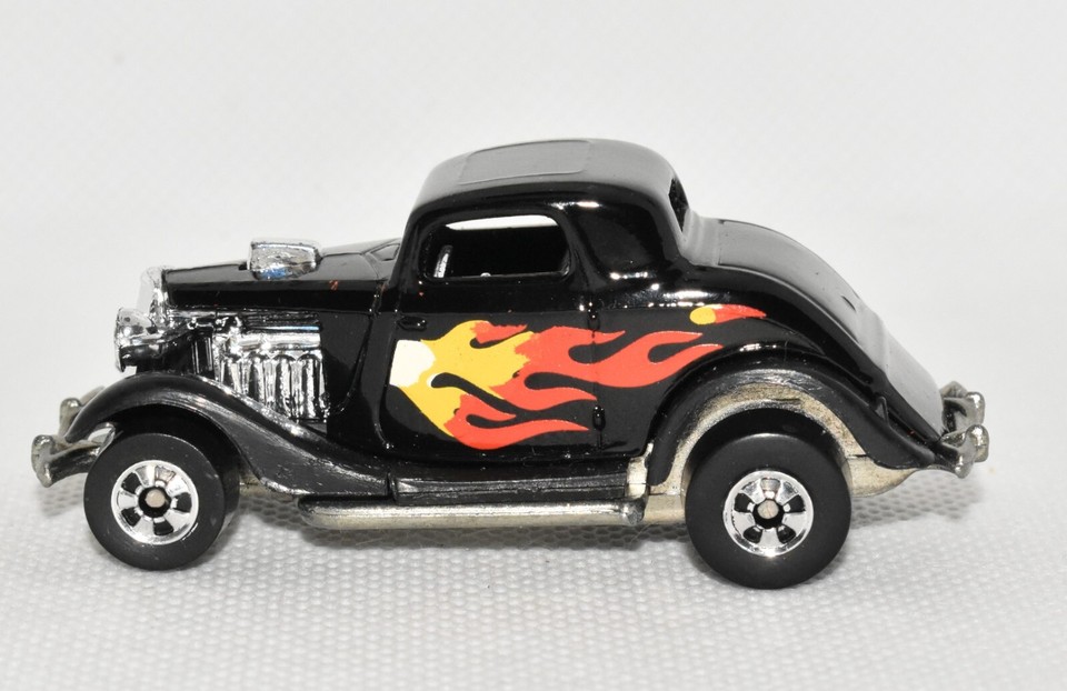 Hot Wheels Real Riders Hi-Rakers 3-Window '34 Ford Coupe Black w/Flames ...
