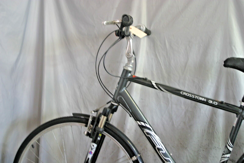 2006 Fuji Crosstown 3.0 Comfort Hybrid Bike 20.5" Large Step-Thru Fast ...
