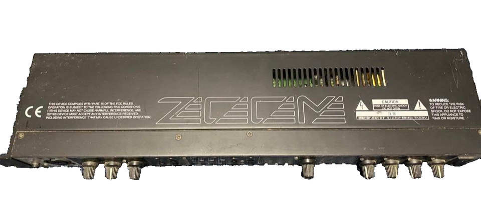 ZOOM RFX-2200 Digital Reverb Multi Effects Rack Unit 1U Tested w/ Power ...