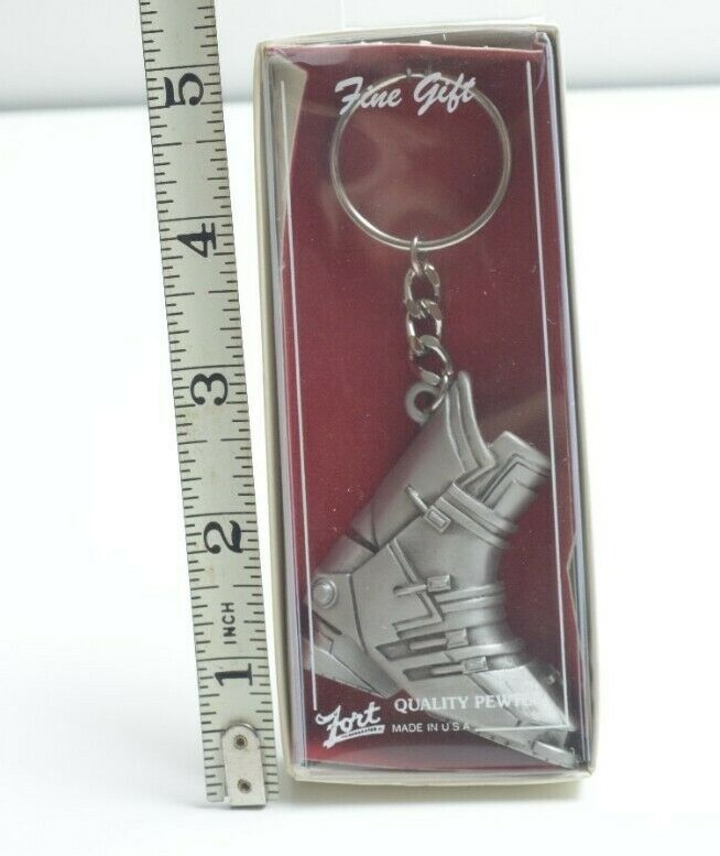Fort Key Chain Ski Snow Boat Pewter Made in USA NOS Damaged Box | eBay