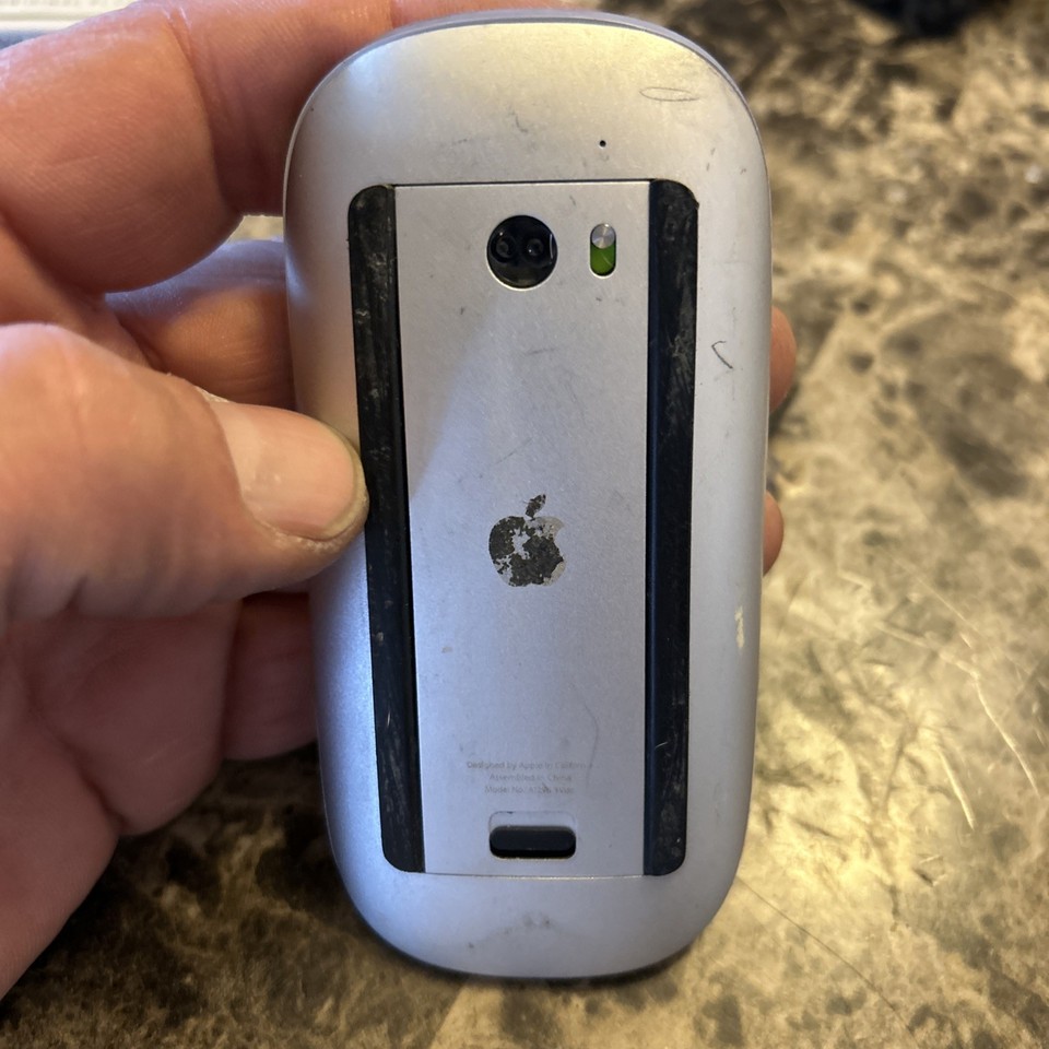 Apple Magic Mouse A1296 3Vdc Wireless Bluetooth Multi-Touch Laser Mouse ...