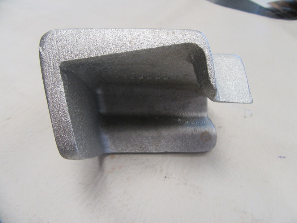 LUND PORT SIDE TRANSOM ALUMINUM CASTING CORNER CAP 2108650 MARINE BOAT ...